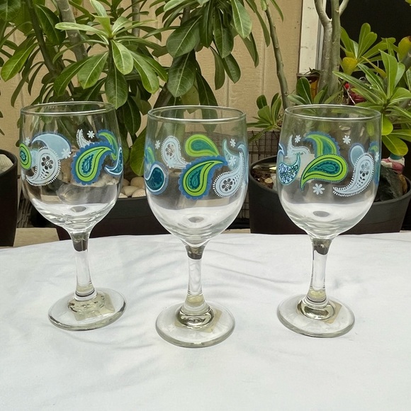 Libbey | Dining | Nwt Vintage Crisa By Libbey Set Of 3 Paisley Wine ...